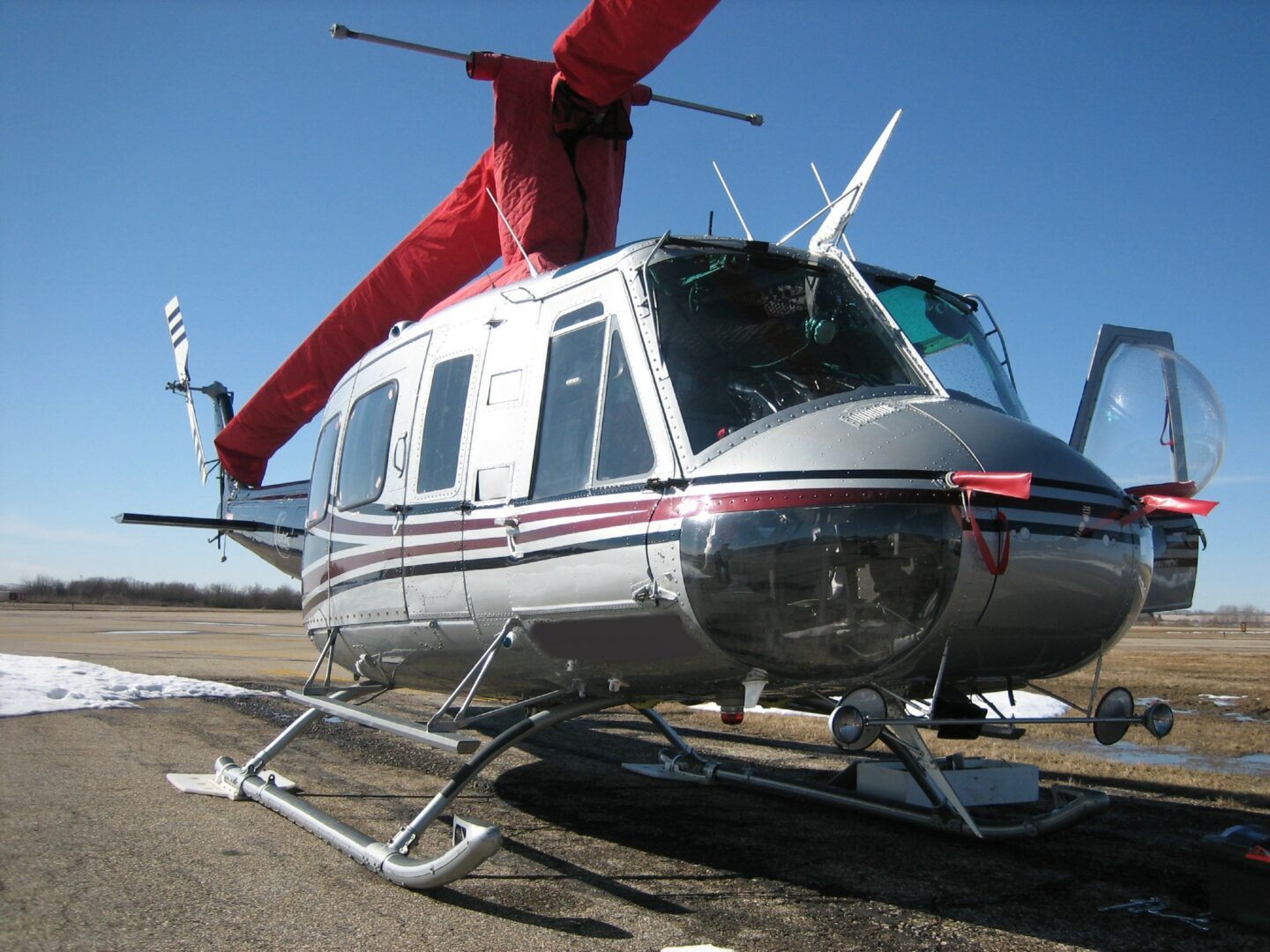 Maple Leaf Helicopters Canada - HeliTrader